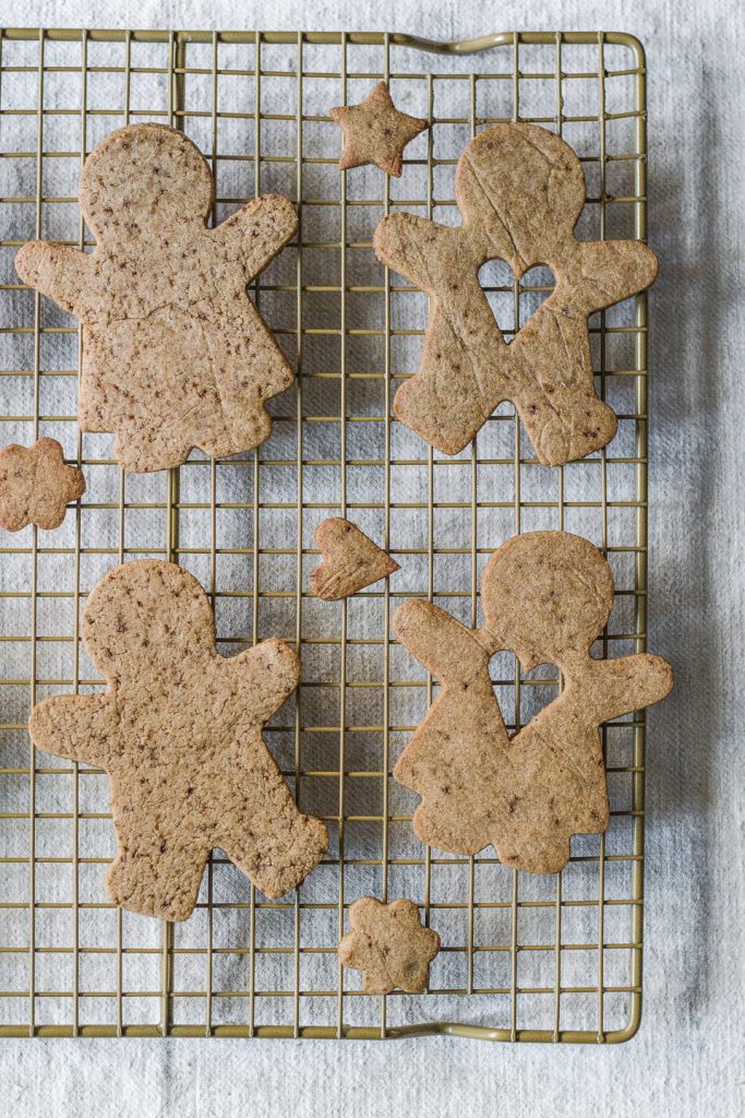 Christmas Tea Cookies - Rezel Kealoha