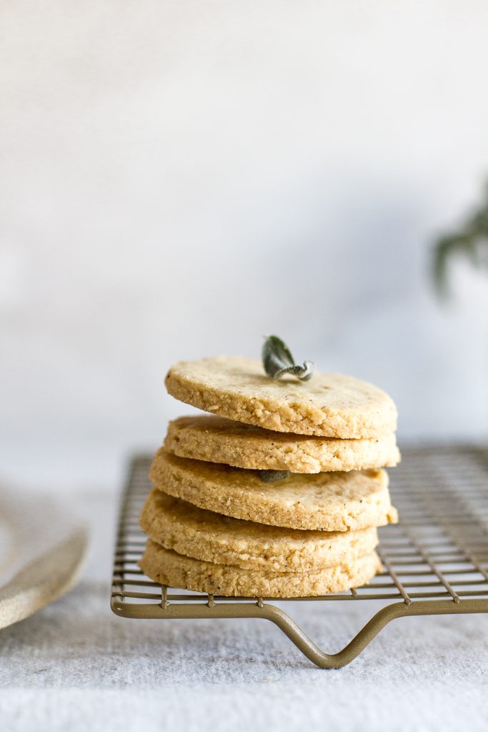 4 Ingredient Gouda Cookies - Rezel Kealoha