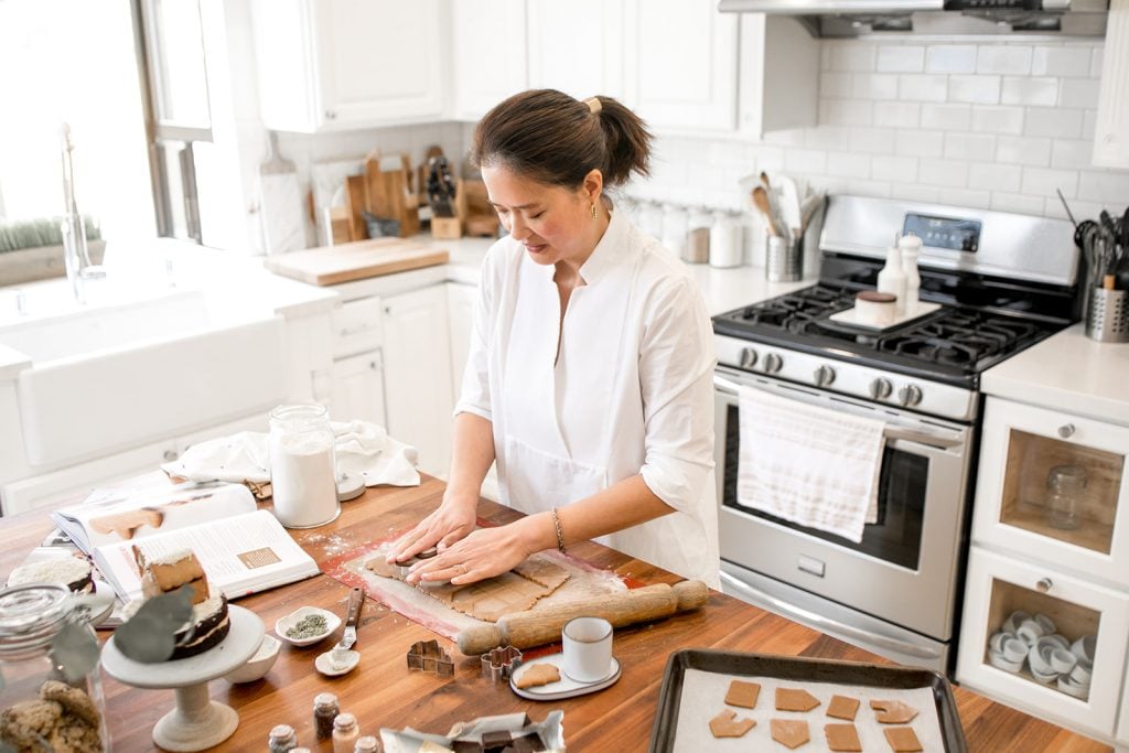 Espresso Chocolate Cake with Mini Spiced Gingerbread Houses - Rezel Kealoha