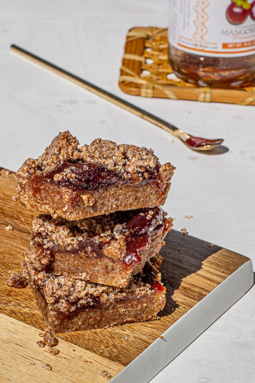 5 Ingredient Paleo Jam Bars with Mangosteen Jam - Rezel Kealoha