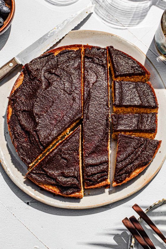 How To Make Matamis Na Bao (Coconut Jam) Cake - Rezel Kealoha