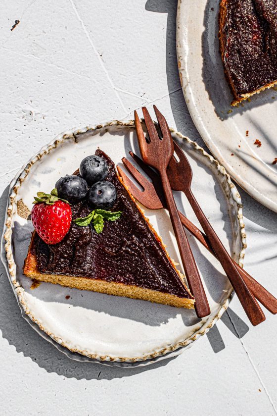 How To Make Matamis Na Bao (Coconut Jam) Cake - Rezel Kealoha