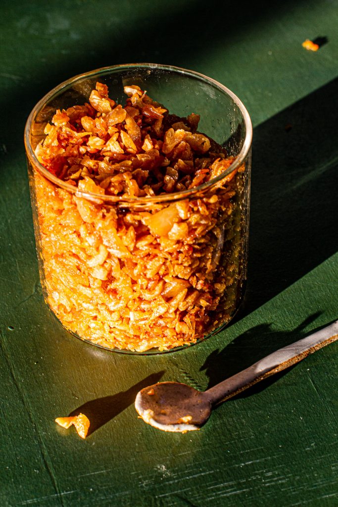 Crispy Garlic (Bawang) - Bahay Kubo Cooking Series - Rezel Kealoha